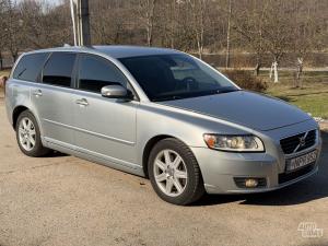 Volvo V50 2008 Alīta, ar dzinēja tilpumu 2.00 L un nobraukumu 251 tūkst. km par 2650 €, foto 12 vietnē AUTOMOTO.COM.LV