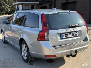 Volvo V50 2008 Alīta, ar dzinēja tilpumu 2.00 L un nobraukumu 251 tūkst. km par 2650 €, foto 18 vietnē AUTOMOTO.COM.LV