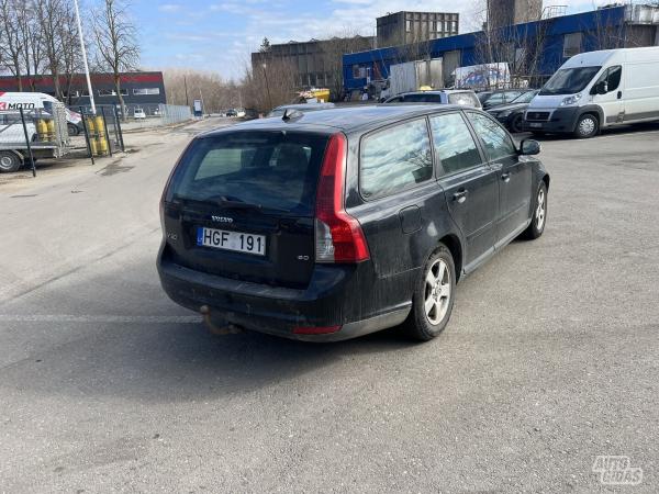 Volvo V50 2008 Klaipėda, ar dzinēja tilpumu 1.60 L un nobraukumu 321 tūkst. km par 600 €, foto 2 vietnē AUTOMOTO.COM.LV