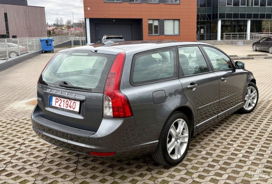 Volvo V50 2008 Šilalė, ar dzinēja tilpumu 1.60 L un nobraukumu 289 tūkst. km par 2650 €, foto 5 vietnē AUTOMOTO.COM.LV