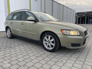 Volvo V50 2008 in Vilnius, with an engine capacity of 2.00 L and mileage of 350 thousand km for 1700 €, photo 9 on AUTOMOTO.COM.LV