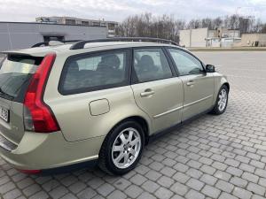 Volvo V50 2008 in Vilnius, with an engine capacity of 2.00 L and mileage of 350 thousand km for 1700 €, photo 11 on AUTOMOTO.COM.LV