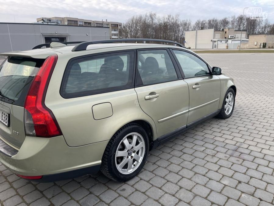 Volvo V50 2008 in Vilnius, with an engine capacity of 2.00 L and mileage of 350 thousand km for 1700 €, photo 11 on AUTOMOTO.COM.LV