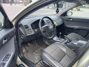 Volvo V50 2008 in Vilnius, with an engine capacity of 2.00 L and mileage of 350 thousand km for 1700 €, photo 13 on AUTOMOTO.COM.LV