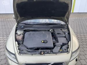 Volvo V50 2008 in Vilnius, with an engine capacity of 2.00 L and mileage of 350 thousand km for 1700 €, photo 21 on AUTOMOTO.COM.LV