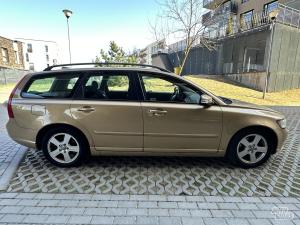 Volvo V50 2008 in Vilnius, with an engine capacity of 2.00 L and mileage of 320 thousand km for 1490 €, photo 6 on AUTOMOTO.COM.LV