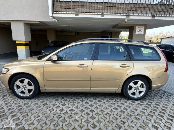 Volvo V50 2008 Viļņa, ar dzinēja tilpumu 2.00 L un nobraukumu 320 tūkst. km par 1490 €, foto 6 vietnē AUTOMOTO.COM.LV