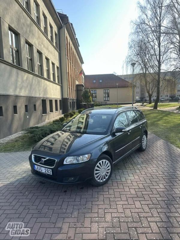 Volvo V50 2008 Šilutė, ar dzinēja tilpumu 2.00 L un nobraukumu 300 tūkst. km par 1150 €, foto 1 vietnē AUTOMOTO.COM.LV