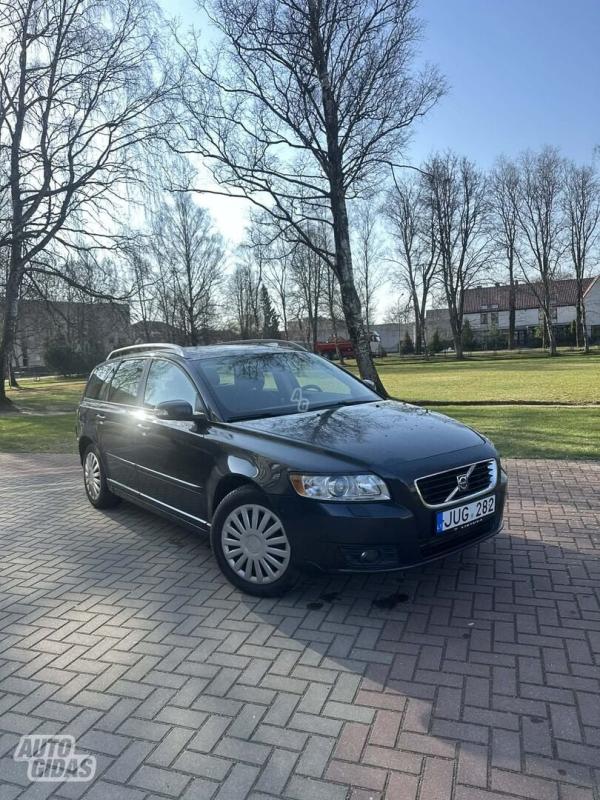 Volvo V50 2008 Šilutė, ar dzinēja tilpumu 2.00 L un nobraukumu 300 tūkst. km par 1150 €, foto 3 vietnē AUTOMOTO.COM.LV