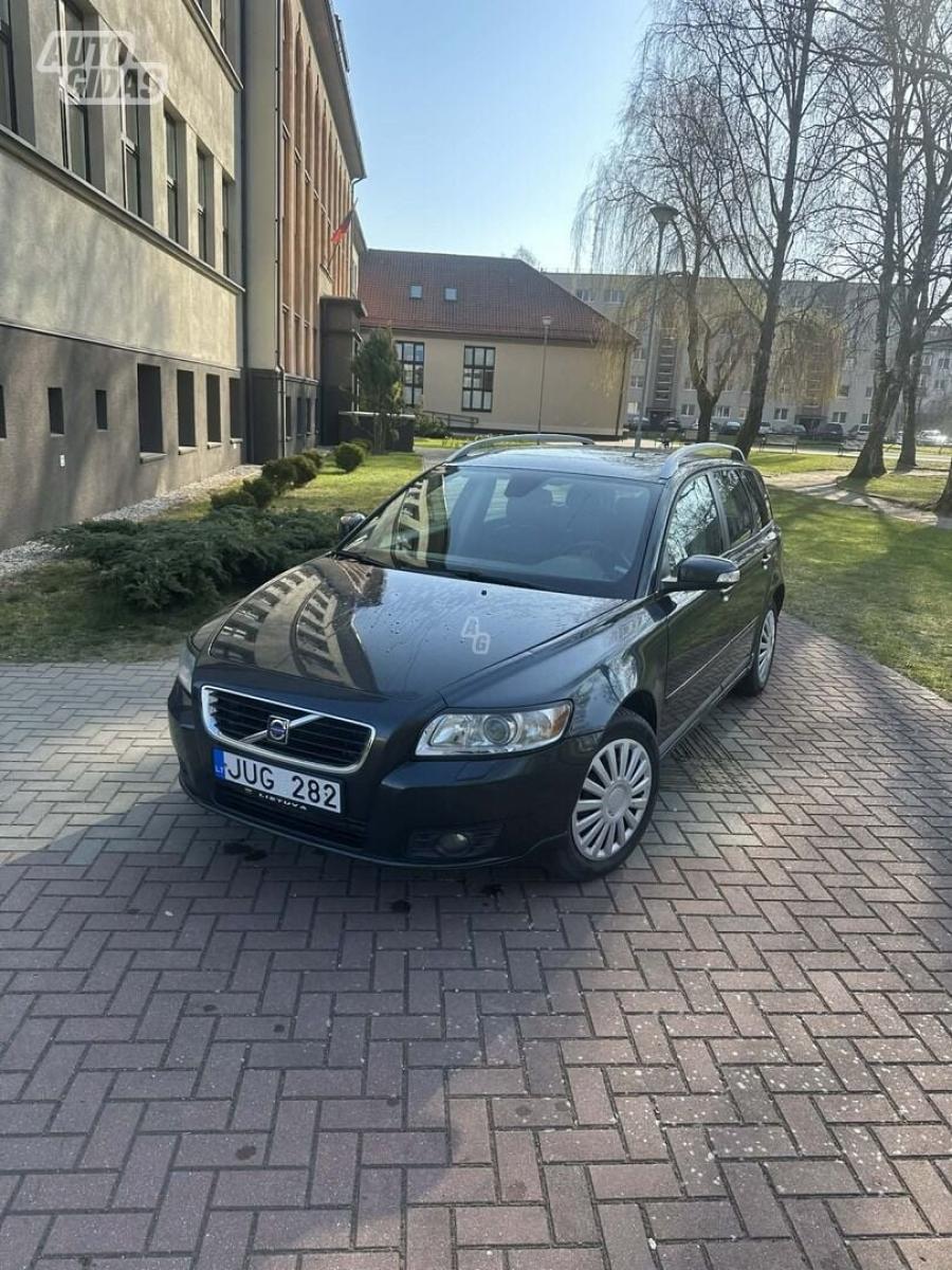 Volvo V50 2008 Šilutė, ar dzinēja tilpumu 2.00 L un nobraukumu 300 tūkst. km par 1150 €, foto 6 vietnē AUTOMOTO.COM.LV