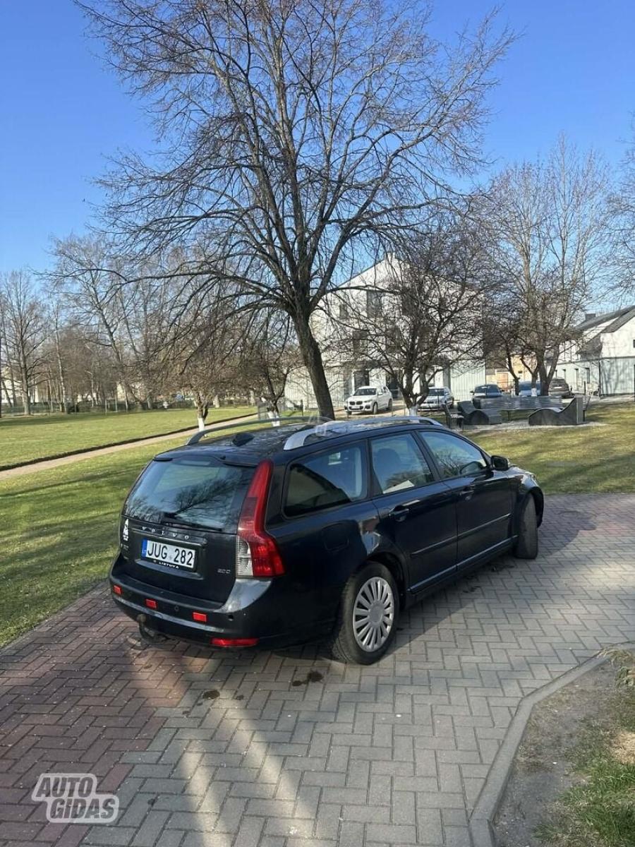 Volvo V50 2008 Šilutė, ar dzinēja tilpumu 2.00 L un nobraukumu 300 tūkst. km par 1000 €, foto 6 vietnē AUTOMOTO.COM.LV