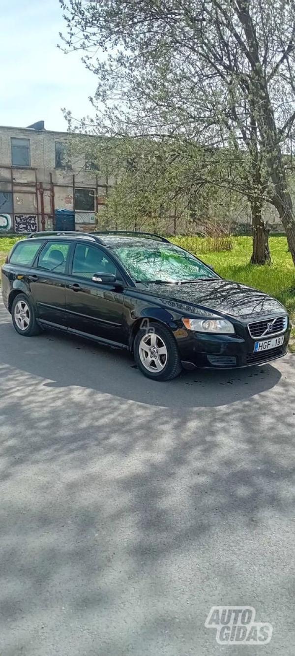 Volvo V50 2008 in Klaipeda, with an engine capacity of 1.60 L and mileage of 312 thousand km for 1550 €, photo 1 on AUTOMOTO.COM.LV