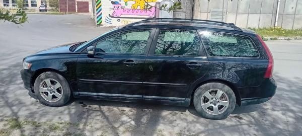 Volvo V50 2008 in Klaipeda, with an engine capacity of 1.60 L and mileage of 312 thousand km for 1550 €, photo 6 on AUTOMOTO.COM.LV