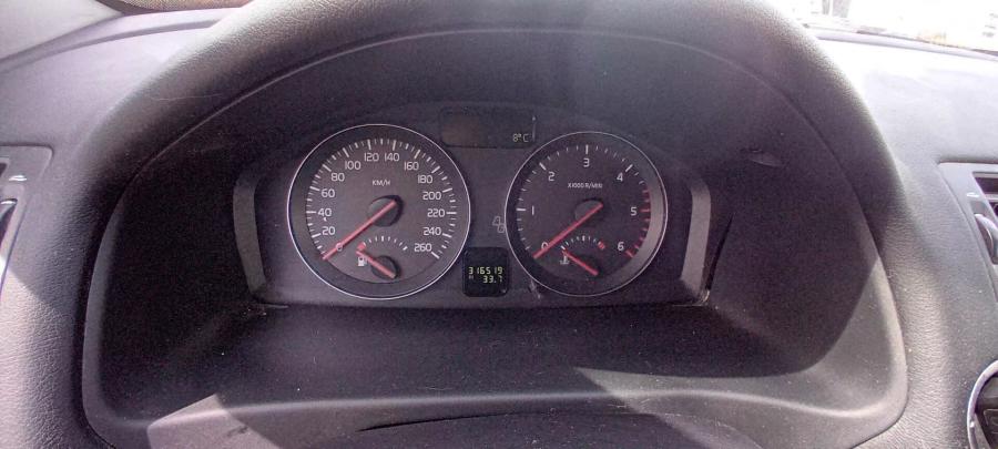 Вольво В50 2008 в Клайпеда, объемом двигателя 1.60 л и пробегом 312 тыс. км за 1550 €, фото 12 на AUTOMOTO.COM.LV