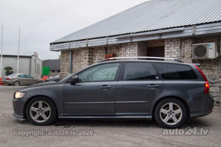 Volvo V50 2008 Tallina, ar dzinēja tilpumu 1.60 L un nobraukumu 280 tūkst. km par 1599 €, foto 3 vietnē AUTOMOTO.COM.LV