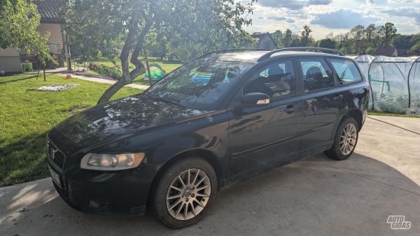 Volvo V50 2008 in Prienai, with an engine capacity of 2.00 L and mileage of 310 thousand km for 800 €, photo 1 on AUTOMOTO.COM.LV