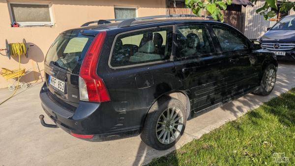 Volvo V50 2008 in Prienai, with an engine capacity of 2.00 L and mileage of 310 thousand km for 800 €, photo 7 on AUTOMOTO.COM.LV