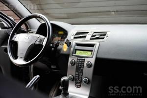 Volvo V50 2008 Rīga, ar dzinēja tilpumu 1.60 L un nobraukumu 287 tūkst. km par 3990 €, foto 6 vietnē AUTOMOTO.COM.LV