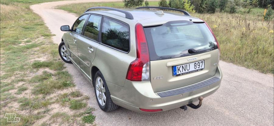 Volvo V50 2008 in Vilnius, with an engine capacity of 2.00 L and mileage of 360 thousand km for 2900 €, photo 5 on AUTOMOTO.COM.LV