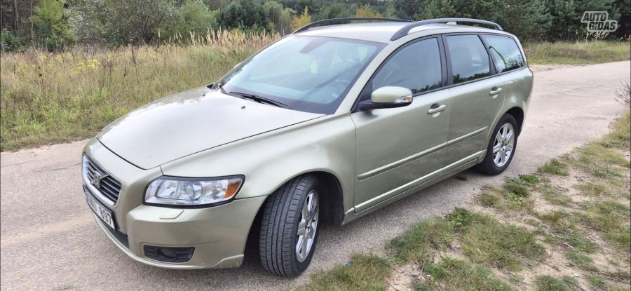 Volvo V50 2008 in Vilnius, with an engine capacity of 2.00 L and mileage of 360 thousand km for 2900 €, photo 6 on AUTOMOTO.COM.LV