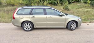 Volvo V50 2008 in Vilnius, with an engine capacity of 2.00 L and mileage of 360 thousand km for 2900 €, photo 13 on AUTOMOTO.COM.LV