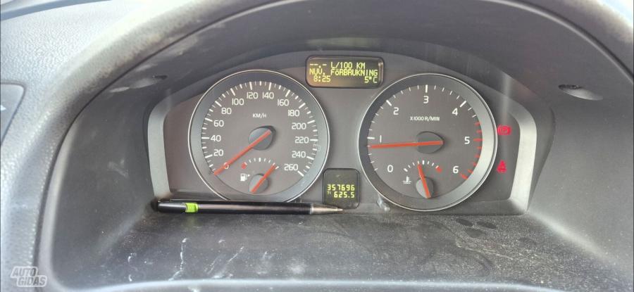 Volvo V50 2008 in Vilnius, with an engine capacity of 2.00 L and mileage of 360 thousand km for 2900 €, photo 23 on AUTOMOTO.COM.LV