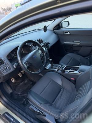 Volvo V50 2008 Liepāja, ar dzinēja tilpumu 2.40 L un nobraukumu 308 tūkst. km par 2900 €, foto 6 vietnē AUTOMOTO.COM.LV