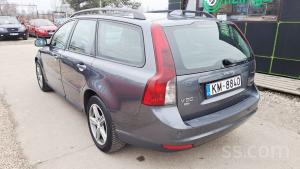 Volvo V50 2008 Rīga, ar dzinēja tilpumu 2.00 L un nobraukumu 372 tūkst. km par 2990 €, foto 5 vietnē AUTOMOTO.COM.LV