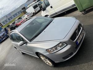 Volvo V50 2008 in Tartu, with an engine capacity of 1.60 L and mileage of 407 thousand km for 1250 €, photo 3 on AUTOMOTO.COM.LV
