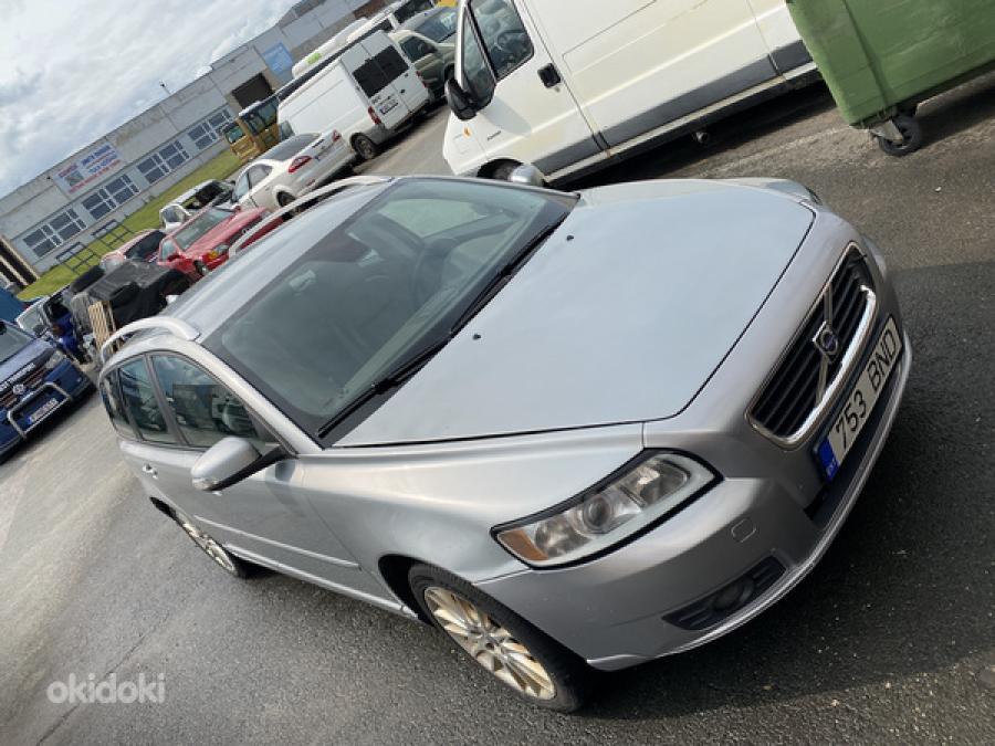 Volvo V50 2008 in Tartu, with an engine capacity of 1.60 L and mileage of 407 thousand km for 1250 €, photo 3 on AUTOMOTO.COM.LV