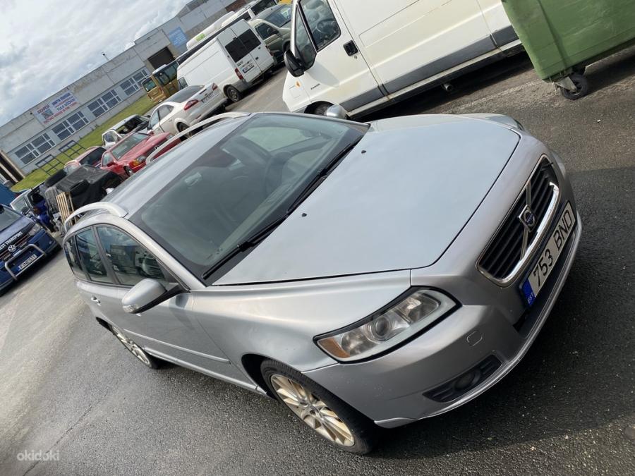 Volvo V50 2008 in Tartu, with an engine capacity of 1.60 L and mileage of 407 thousand km for 1250 €, photo 10 on AUTOMOTO.COM.LV