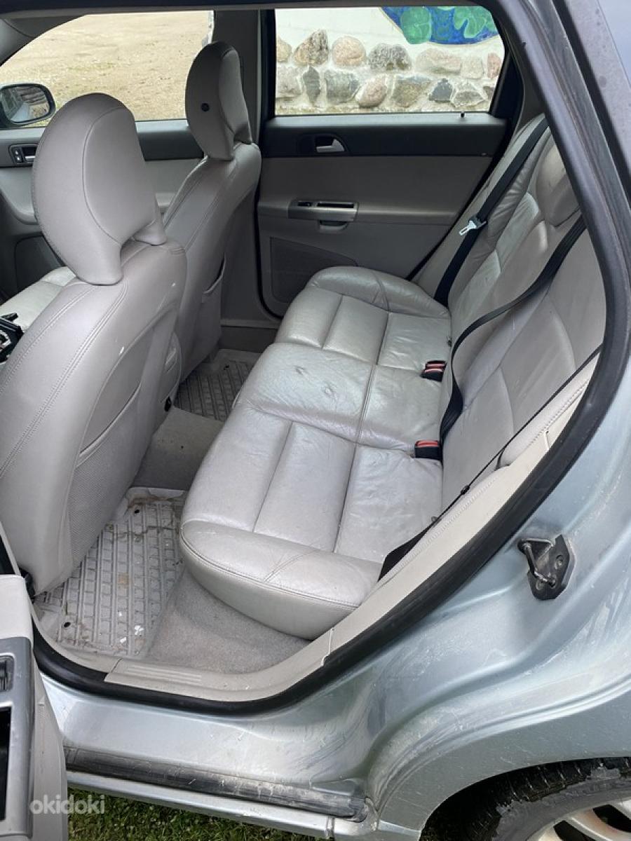 Volvo V50 2008 in Tartu, with an engine capacity of 1.60 L and mileage of 407 thousand km for 1250 €, photo 14 on AUTOMOTO.COM.LV