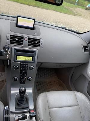 Volvo V50 2008 in Tartu, with an engine capacity of 1.60 L and mileage of 407 thousand km for 1250 €, photo 15 on AUTOMOTO.COM.LV