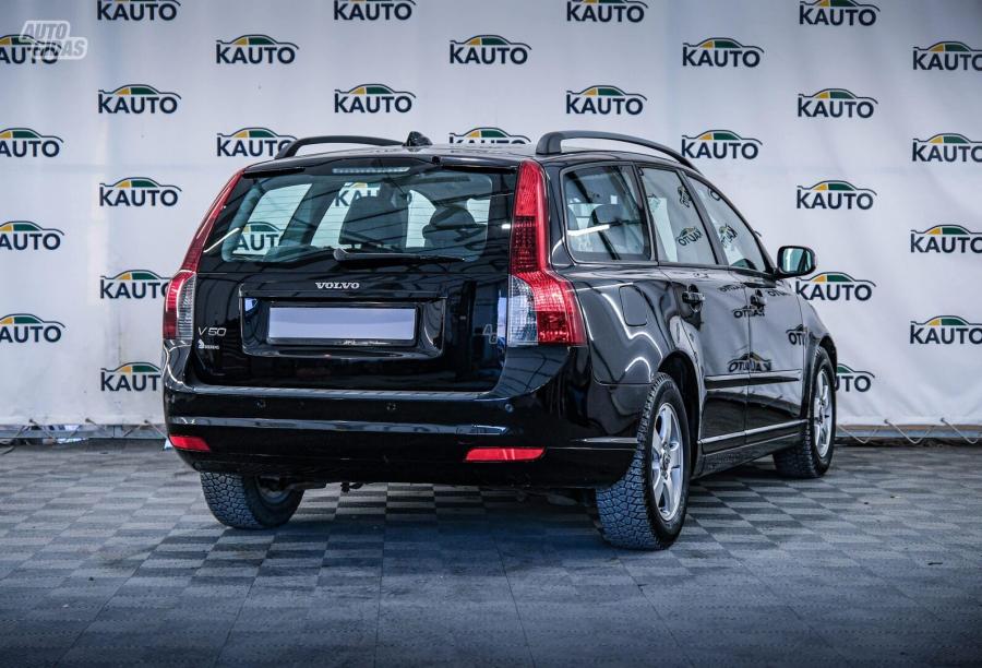 Volvo V50 2008 in Kaunas, with an engine capacity of 1.60 L and mileage of 358 thousand km for 3390 €, photo 4 on AUTOMOTO.COM.LV