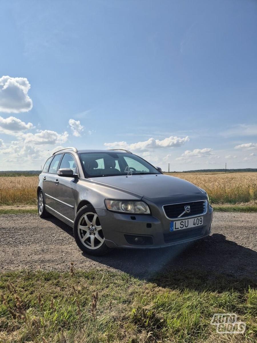 Volvo V50 2008 Kauņa, ar dzinēja tilpumu 2.00 L un nobraukumu 450 tūkst. km par 1100 €, foto 1 vietnē AUTOMOTO.COM.LV