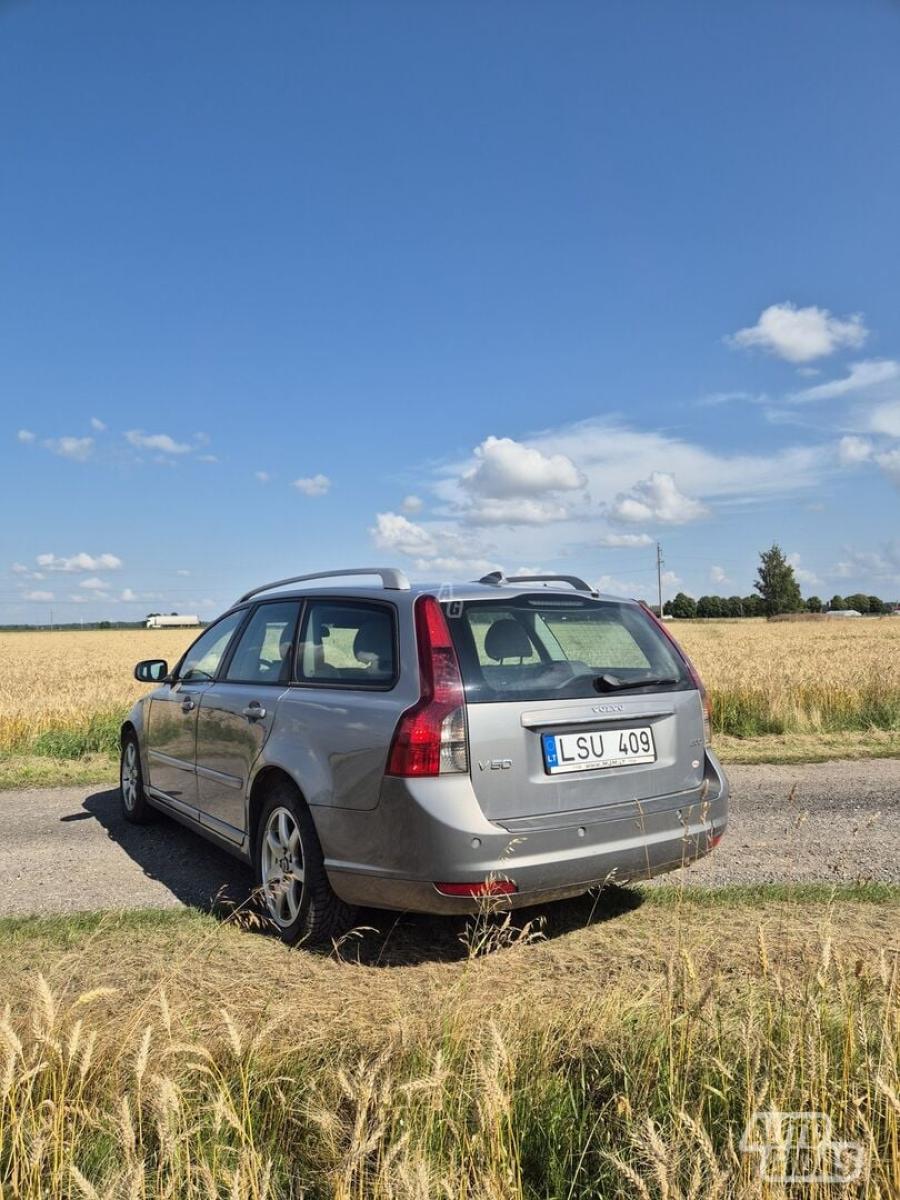 Volvo V50 2008 Kauņa, ar dzinēja tilpumu 2.00 L un nobraukumu 450 tūkst. km par 1100 €, foto 5 vietnē AUTOMOTO.COM.LV