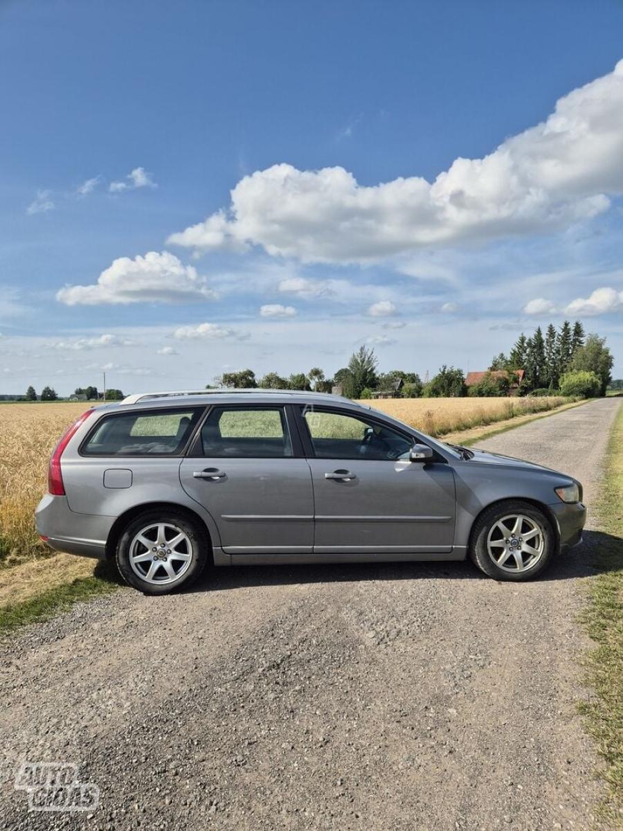 Volvo V50 2008 Kauņa, ar dzinēja tilpumu 2.00 L un nobraukumu 450 tūkst. km par 1100 €, foto 7 vietnē AUTOMOTO.COM.LV
