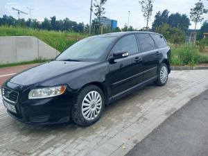 Volvo V50 2008 in Vilnius, with an engine capacity of 2.00 L and mileage of 246 thousand km for 2800 €, photo  on AUTOMOTO.COM.LV