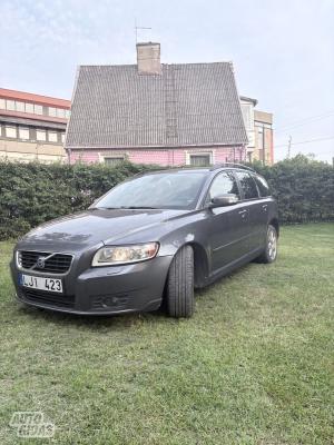 Вольво В50 2008 в Каунас, объемом двигателя 2.00 л и пробегом 289 тыс. км за 2450 €, фото  на AUTOMOTO.COM.LV