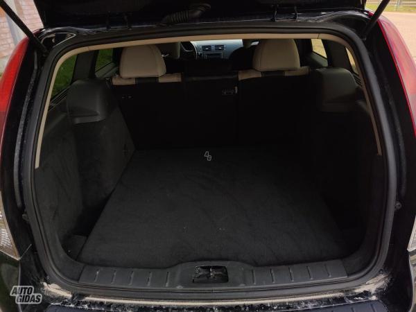 Volvo V50 2008 Šauļi, ar dzinēja tilpumu 2.00 L un nobraukumu 380 tūkst. km par 1500 €, foto 5 vietnē AUTOMOTO.COM.LV