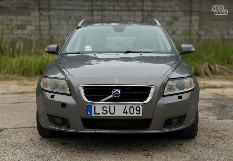 Volvo V50 2008 in Kaunas, with an engine capacity of 2.00 L and mileage of 421 thousand km for 1000 €, photo 6 on AUTOMOTO.COM.LV