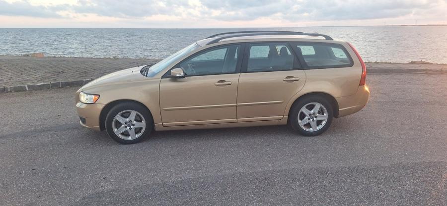 Volvo V50 2008 Tallina, ar dzinēja tilpumu 0.00 L un nobraukumu 240 tūkst. km par 4250 €, foto 14 vietnē AUTOMOTO.COM.LV