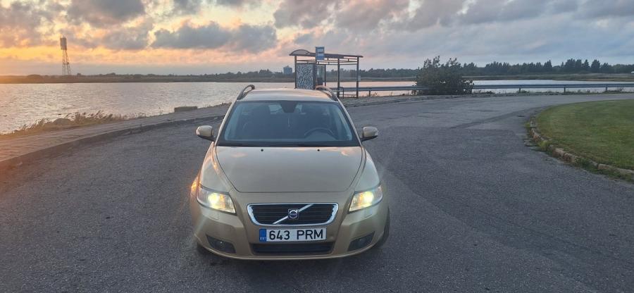 Volvo V50 2008 Tallina, ar dzinēja tilpumu 0.00 L un nobraukumu 240 tūkst. km par 4250 €, foto 15 vietnē AUTOMOTO.COM.LV