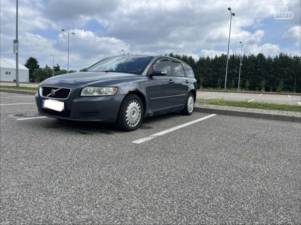 Volvo V50 2008 Viļņa, ar dzinēja tilpumu 1.60 L un nobraukumu 324 tūkst. km par 1500 €, foto 3 vietnē AUTOMOTO.COM.LV