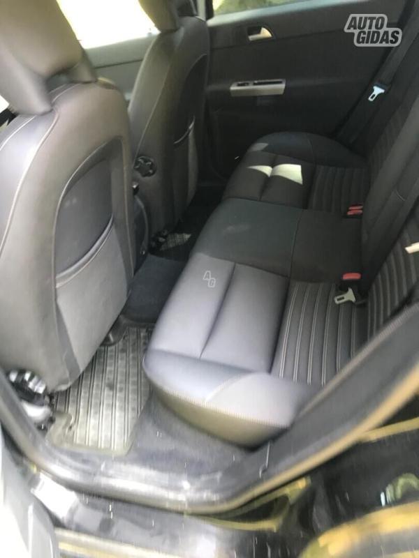 Volvo V50 2009 in Kaunas, with an engine capacity of 2.40 L and mileage of 268 thousand km for 3950 €, photo 11 on AUTOMOTO.COM.LV