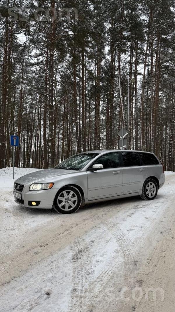 Volvo V50 2009 in Daugavpils, with an engine capacity of 2.00 L and mileage of 340 thousand km for 2950 €, photo 2 on AUTOMOTO.COM.LV