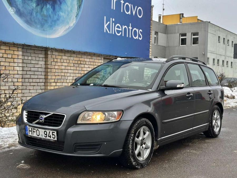 Volvo V50 2009 Kauņa, ar dzinēja tilpumu 1.56 L un nobraukumu 334 tūkst. km par 2000 €, foto 1 vietnē AUTOMOTO.COM.LV