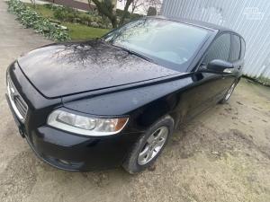 Volvo V50 2009 in Marijampole, with an engine capacity of 1.80 L and mileage of 318 thousand km for 1300 €, photo 4 on AUTOMOTO.COM.LV