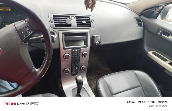 Volvo V50 2009 Viļņa, ar dzinēja tilpumu 2.00 L un nobraukumu 304 tūkst. km par 1100 €, foto 4 vietnē AUTOMOTO.COM.LV
