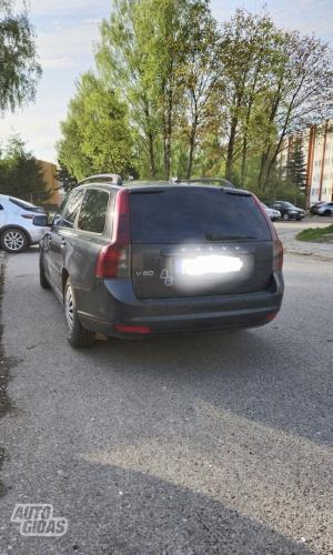 Volvo V50 2009 Alīta, ar dzinēja tilpumu 1.60 L un nobraukumu 336 tūkst. km par 1900 €, foto 3 vietnē AUTOMOTO.COM.LV